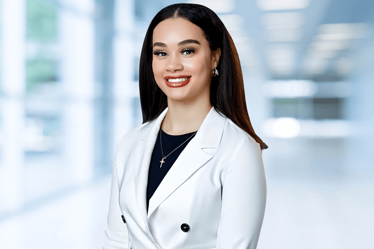 Kassidee Lowe : Abramson Labor Group
